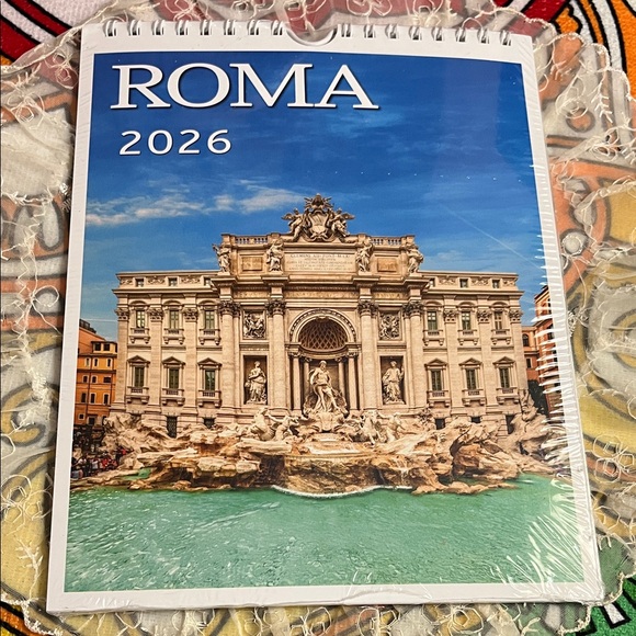 Roma | Office | 22 Nwt Roma 226 Calendar With Iconic Landmarks Wrapped ...